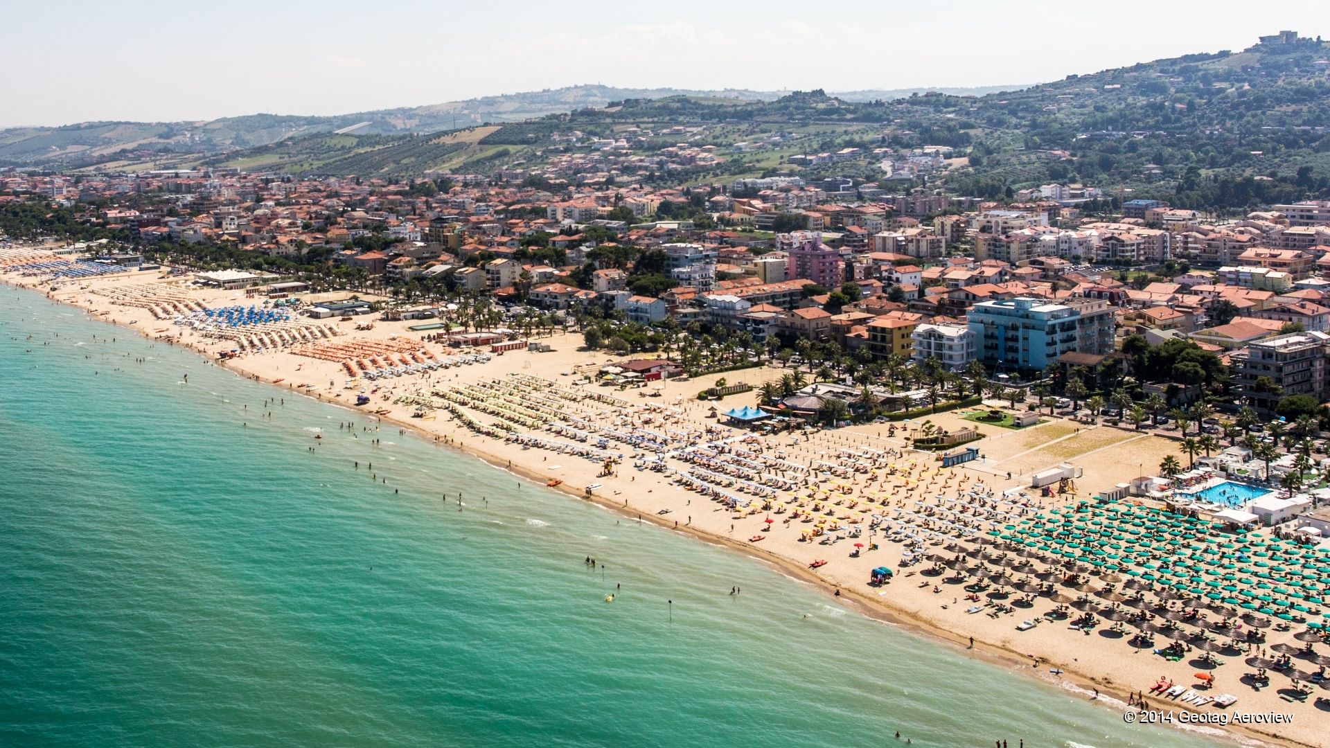 TRIPinVIEW: beach Tortoreto Lido