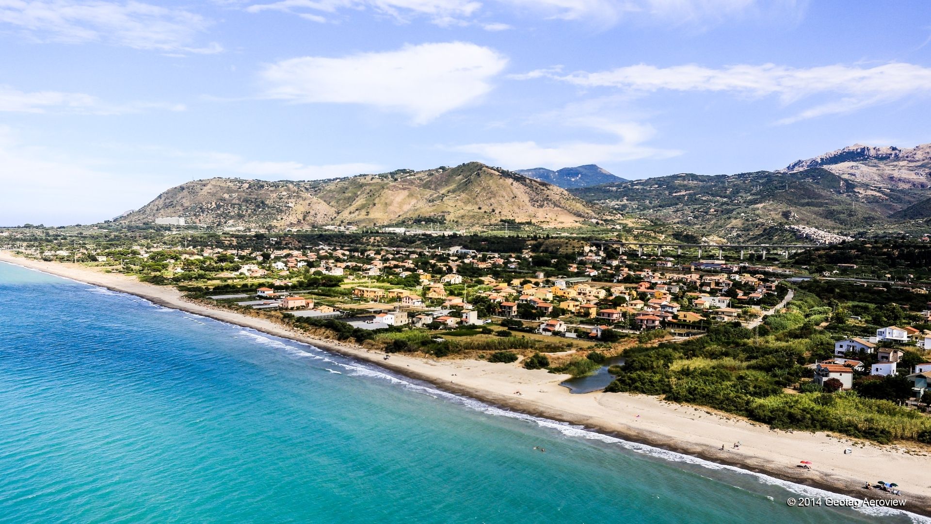 TRIPinVIEW: beach Lascari