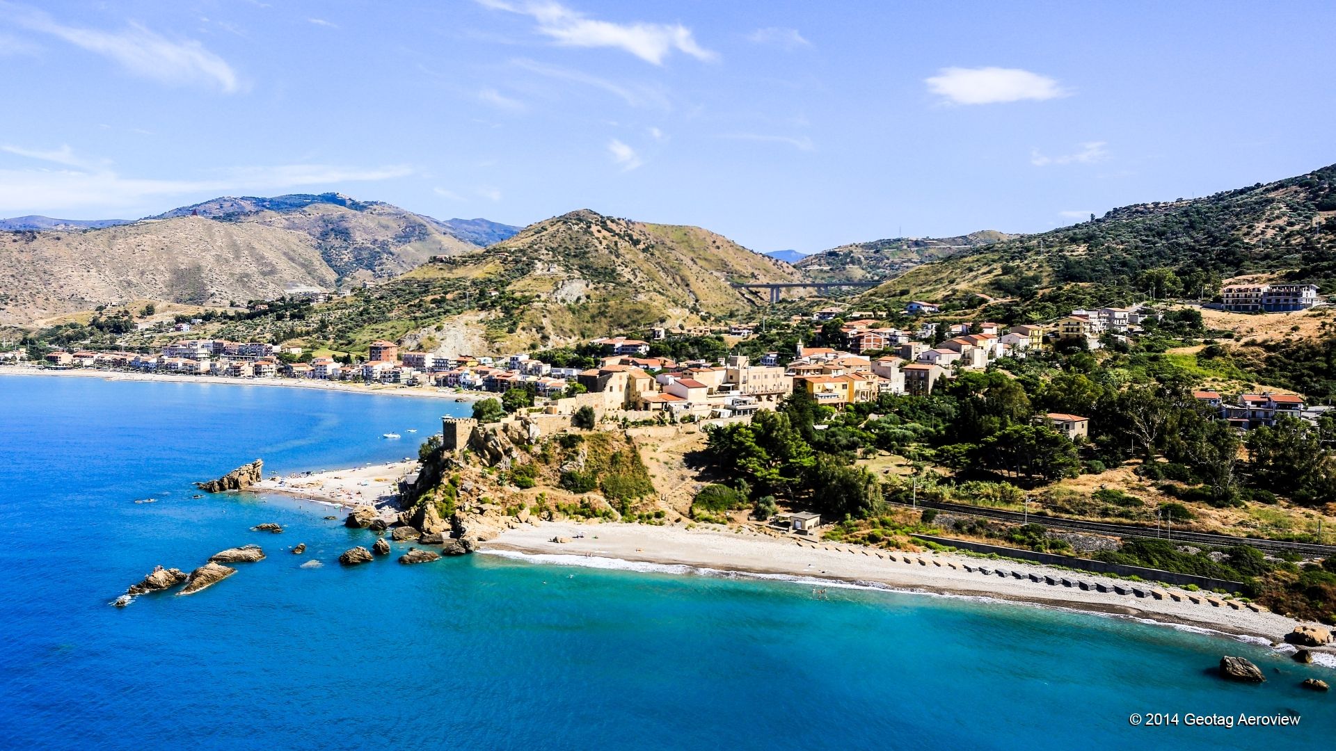 TRIPinVIEW: residential Castel di Tusa