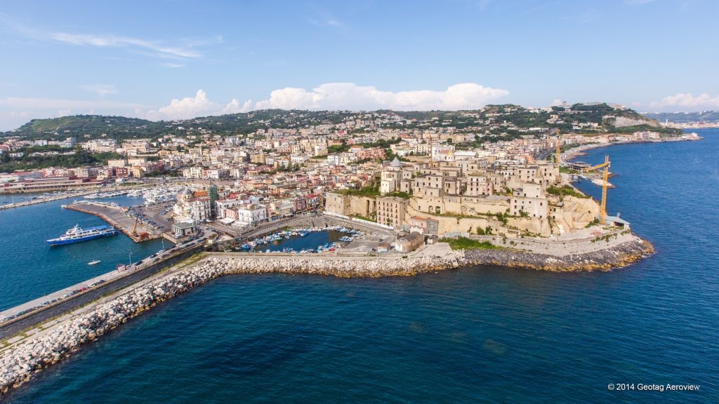 TRIPinVIEW: Explore Places in Napoli