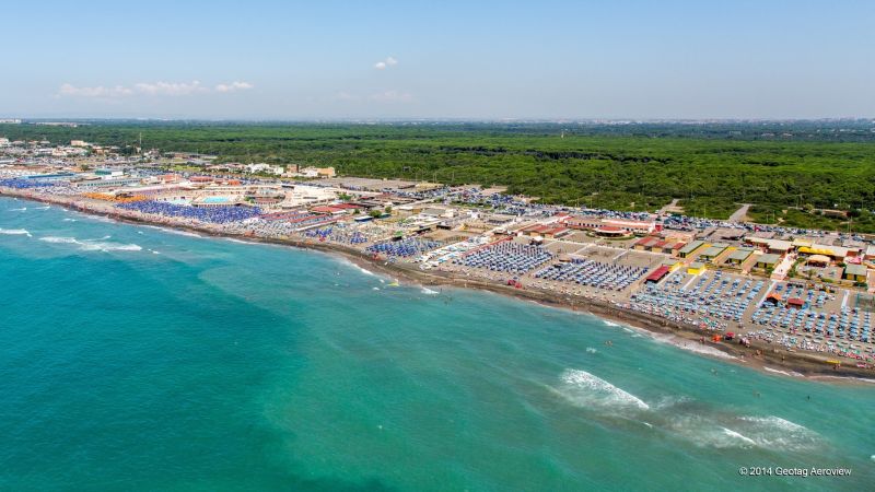 Italy, Lazio, Roma, Lido di Castel Fusano - TRIPinVIEW