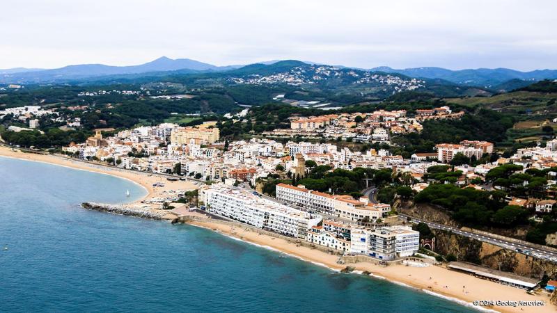 Spain, Cataluña, Barcelona, Sant Pol de Mar - TRIPinVIEW