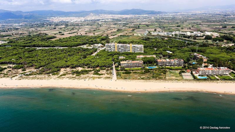 Spain, Cataluña, Barcelona, Gavà Beach - TRIPinVIEW