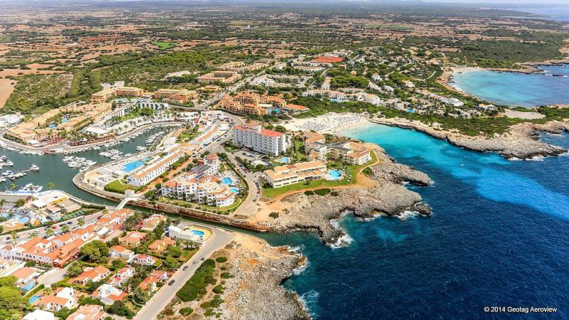 Spain, Islas Baleares, Baleares, Menorca, Cala'n Bosch - TRIPinVIEW