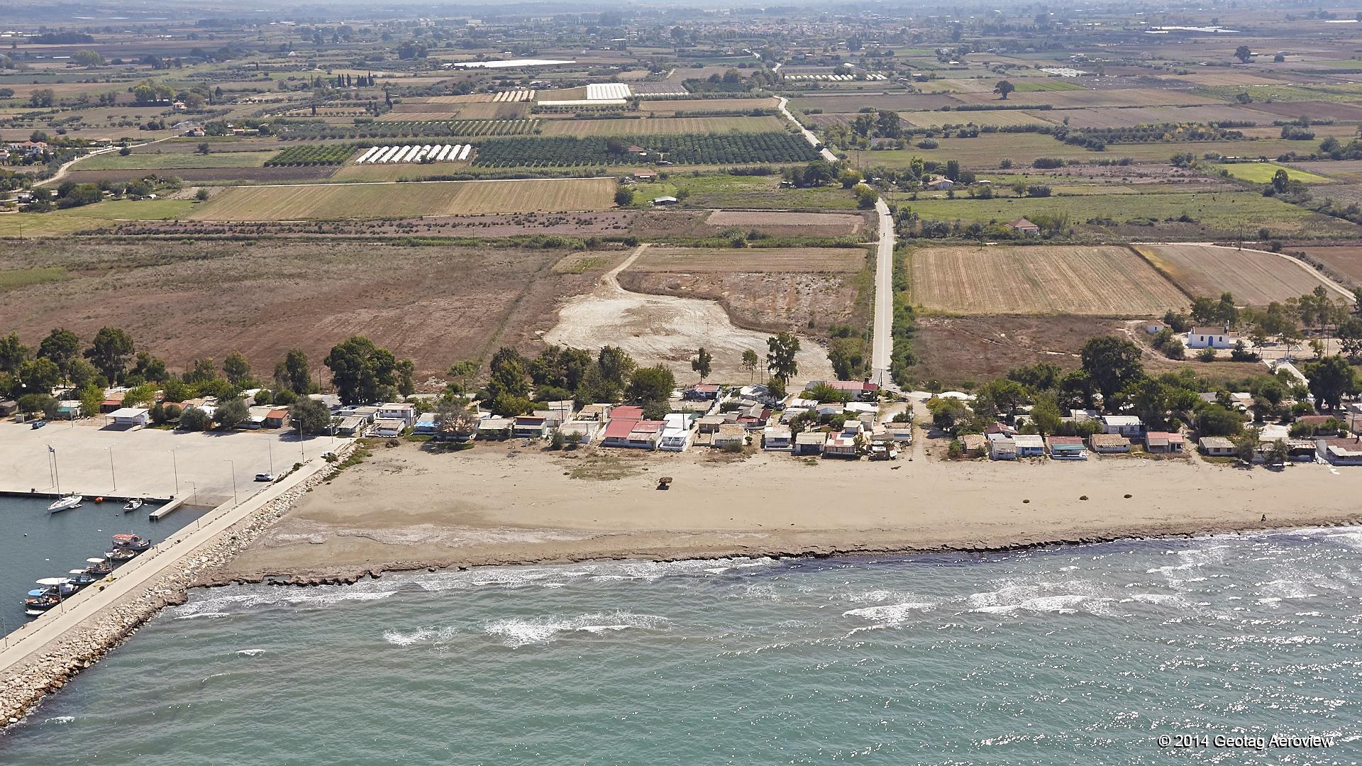 TRIPinVIEW: beach Lechaina